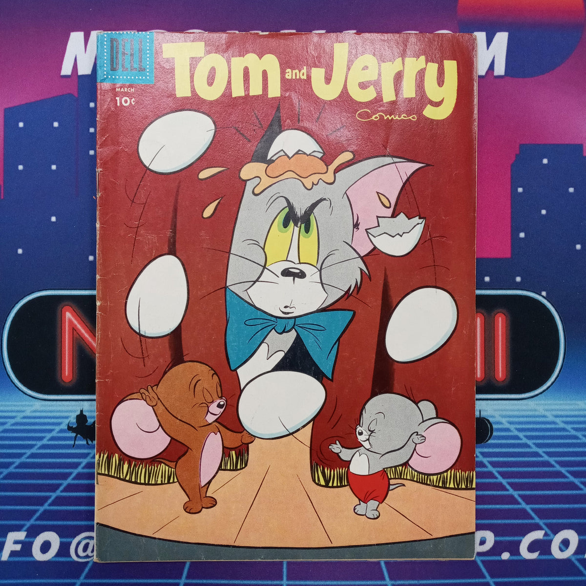 Tom and Jerry Comics #140 — The Nerd Mall